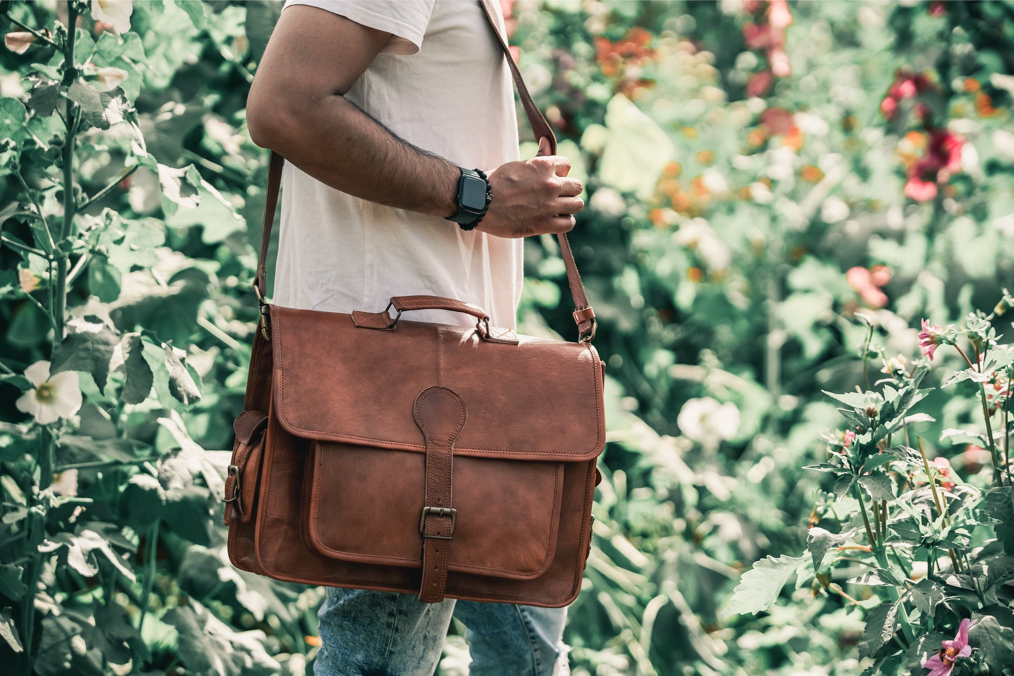Retro Box Leather Messenger Bag – leathershades.com.au
